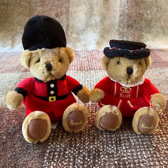 Harrods | Toys | Harrods Guardsman Beefeater Teddy Bears | Poshmark